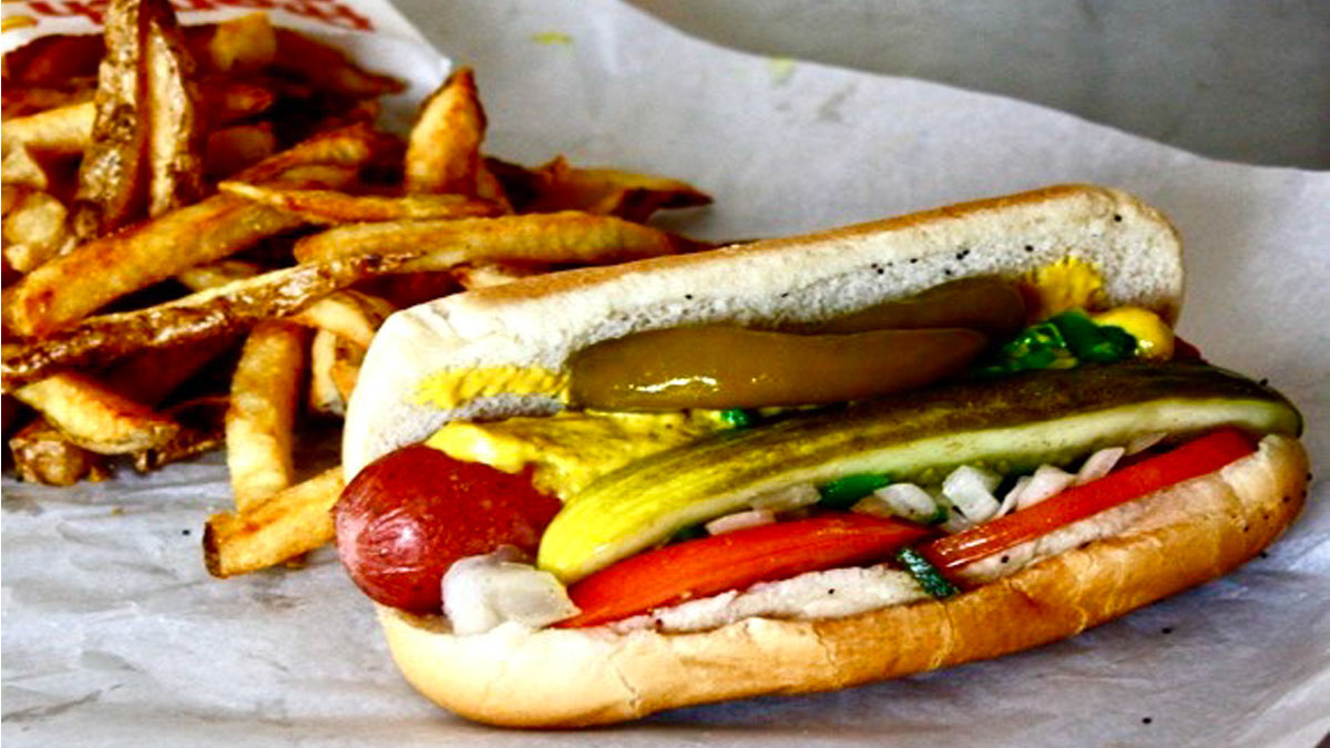 FOX News flubs on critical issue ... the hot dog - The Punching Bag Post